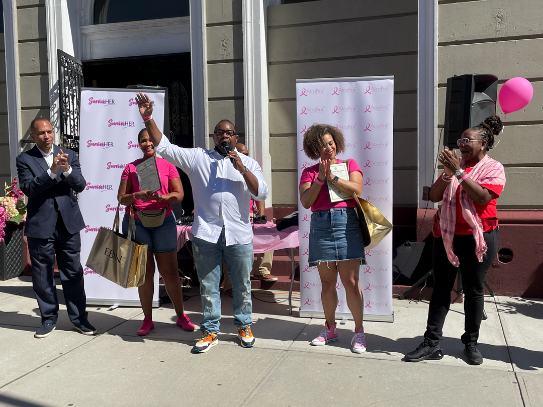 Community support – EBIN NEW YORK